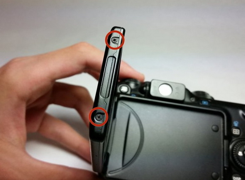 Is Flip over Panasonic V770 LCD Display? - Kelai